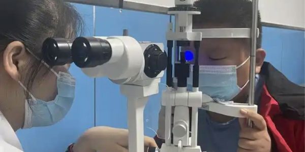 What is the Iris Diaphragm Microscope?